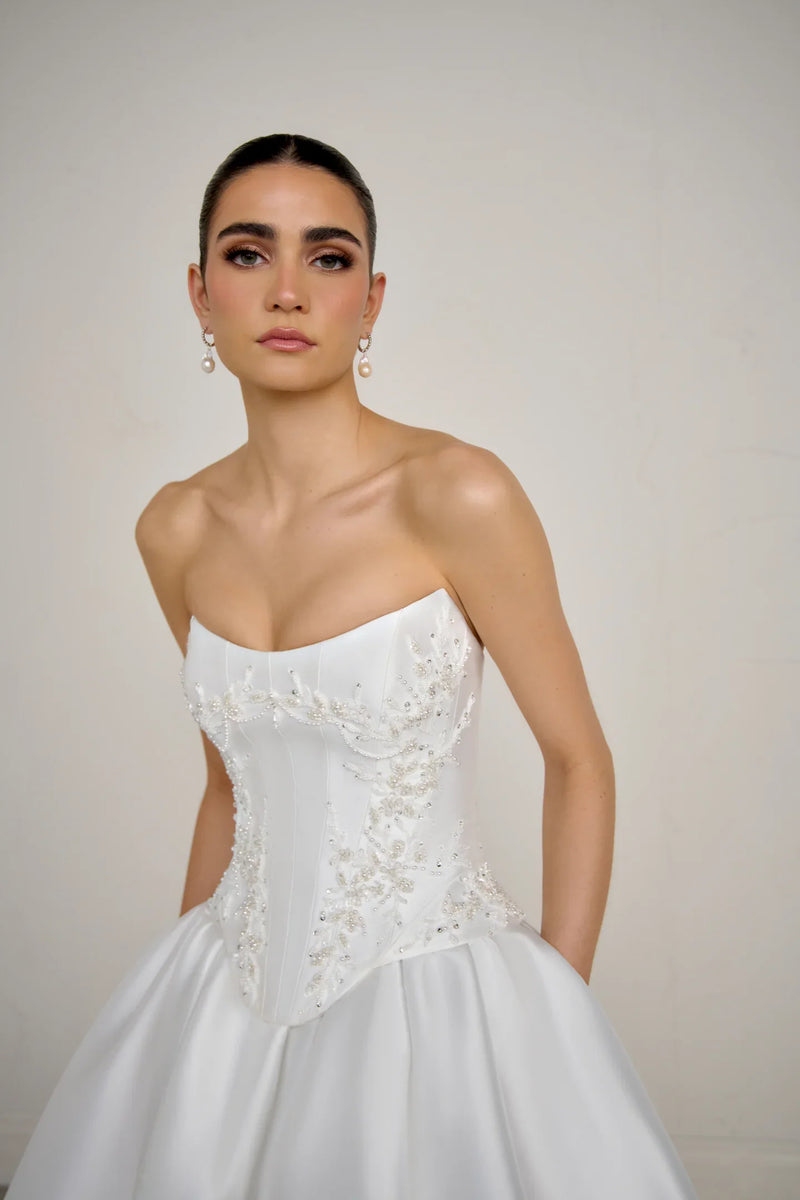 Justin Alexander Signature – Posh Brides